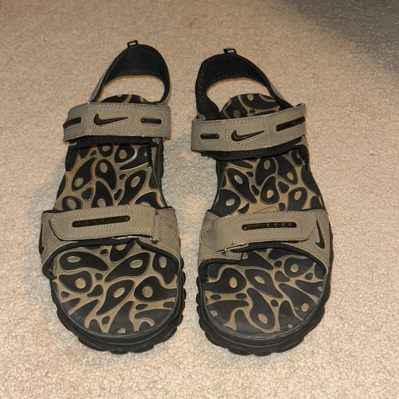 Nike ACG | Shoes | Vintage Nike Acg Strap Sandals Mens Size 2 Tan Beige ...